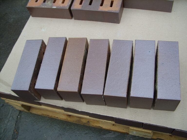 Custom glazed clay bricks for non-standard Facade - European Clay Bricks