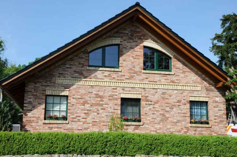 European reclaimed old clay bricks - European Clay Bricks