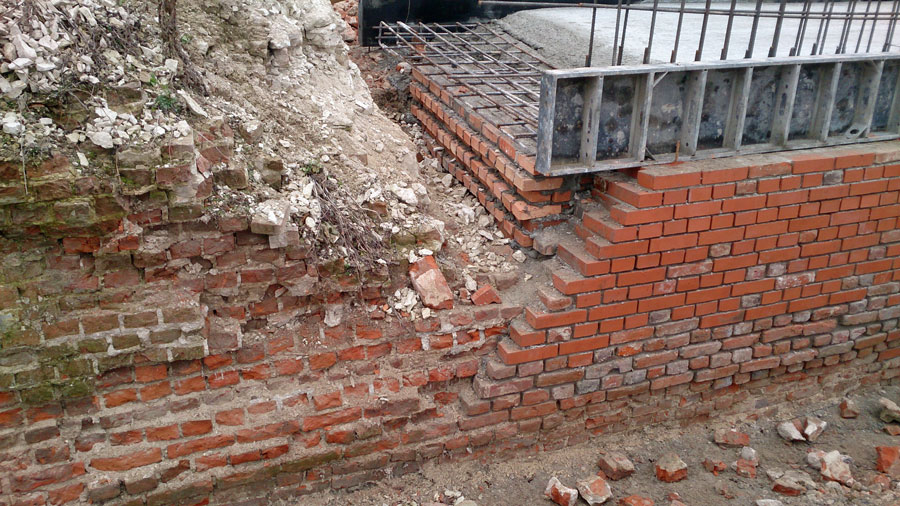 Reconstruction of destroyed walls in brick fortress - European Clay Bricks