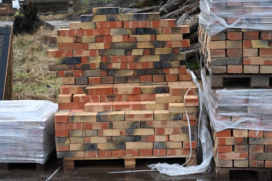 Very unique European clay brick - European Clay Bricks