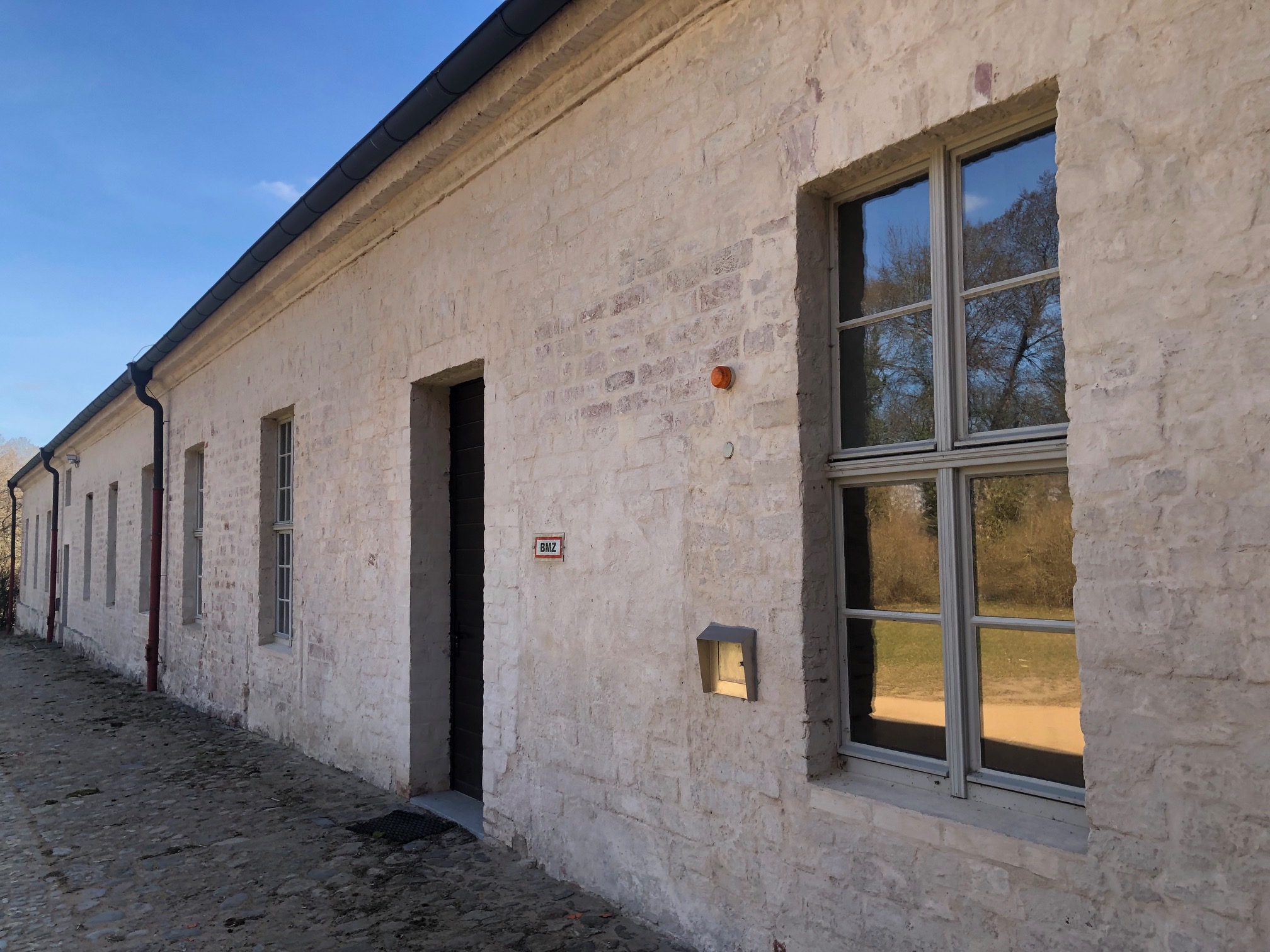 Sluring a brickwork - European Clay Bricks