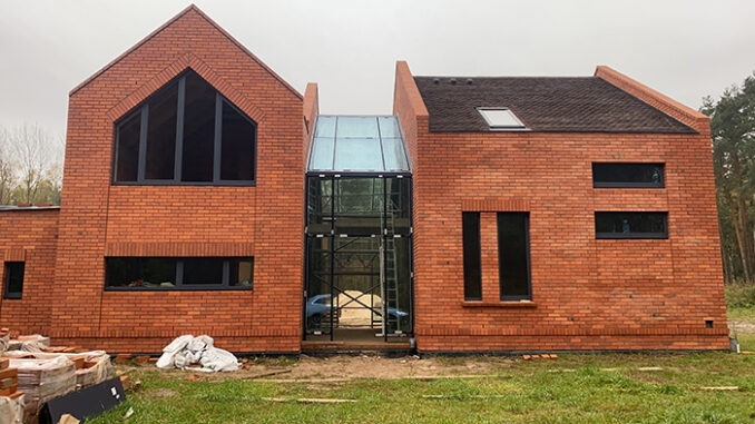 Standard European brick shaded red - European Clay Bricks