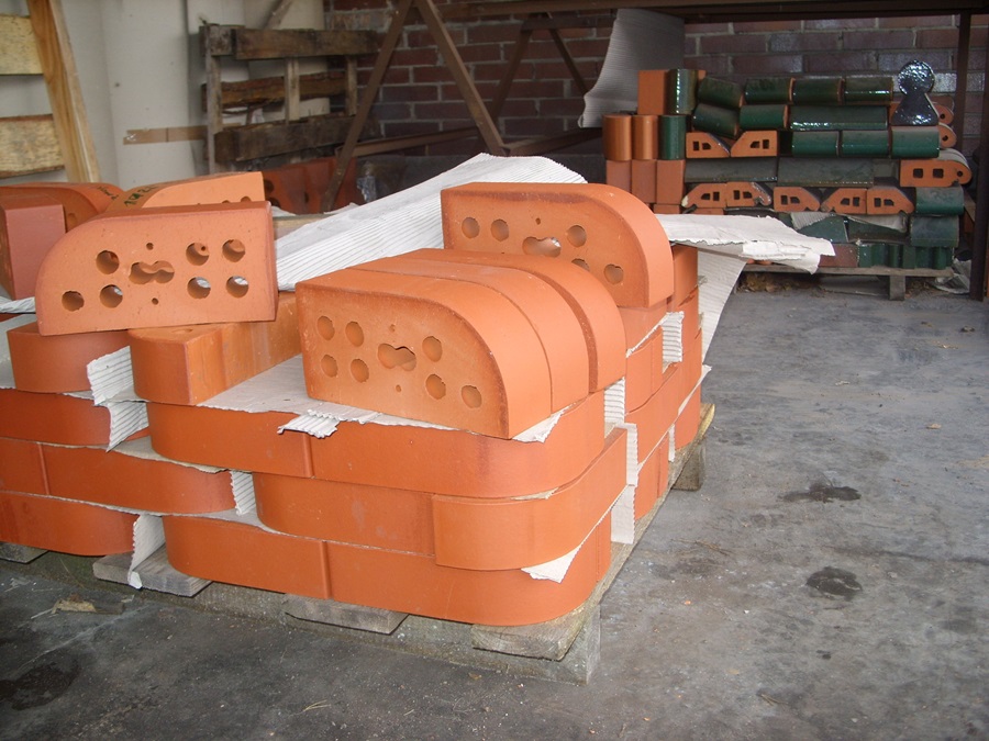 Custom special shape clay brick - European Clay Bricks